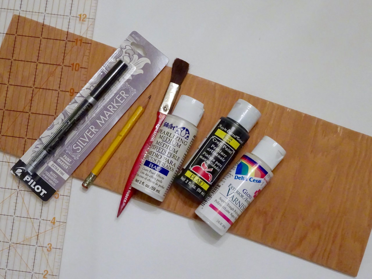 How to Make Hand Lettered Signs - No Special Tools Required - Single ...