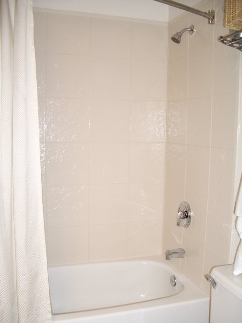 How to Update Bathtub Surround - Single Girl's DIY