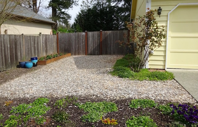 Never Mow Again: Front Yard Lawn Alternatives - Single Girl's DIY