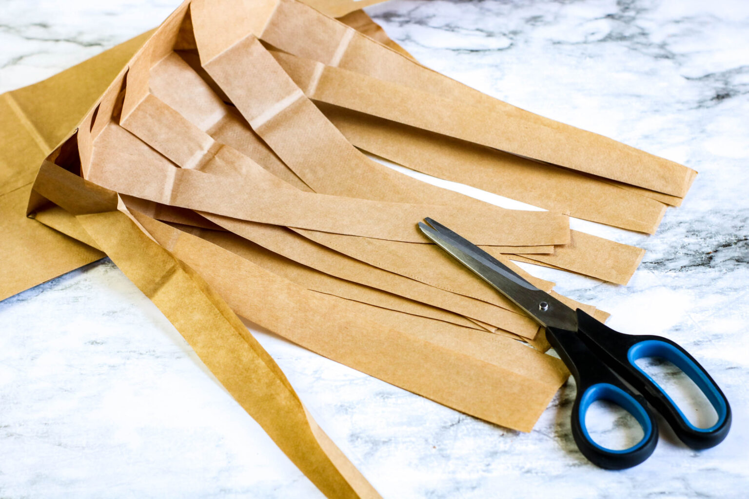 Paper Basket Weaving - Single Girl's DIY