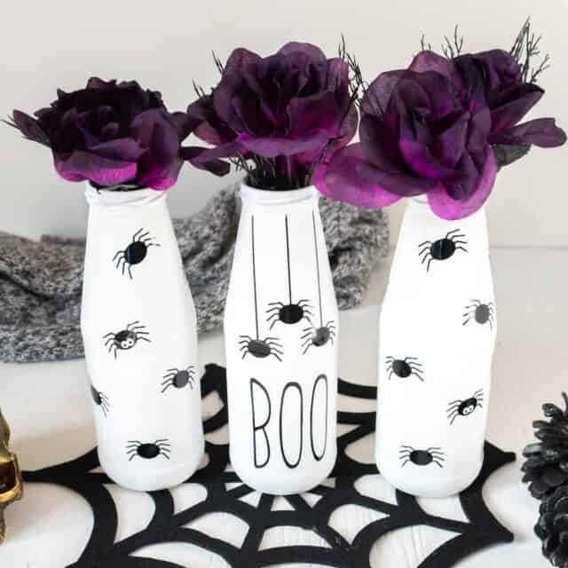 Creepy Cricut Spider Vases for Halloween - Single Girl's DIY