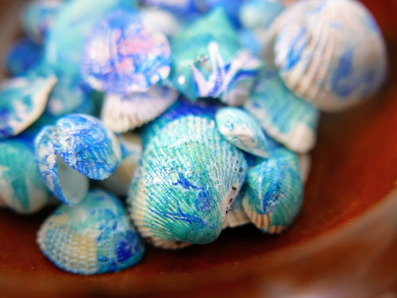 How to Paint Seashells with Nail Polish - Single Girl's DIY