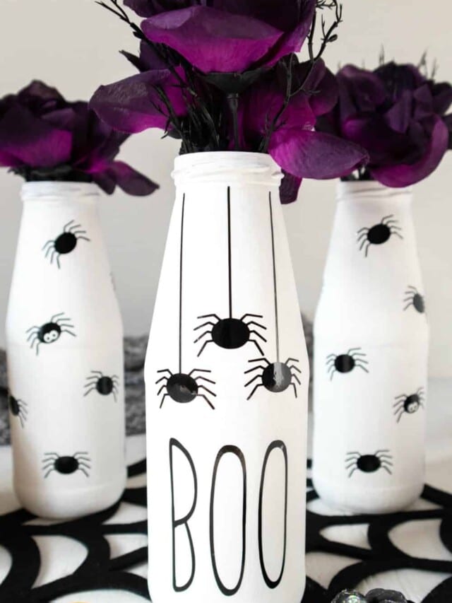 Creepy Cricut Spider Vases for Halloween Story - Single Girl's DIY