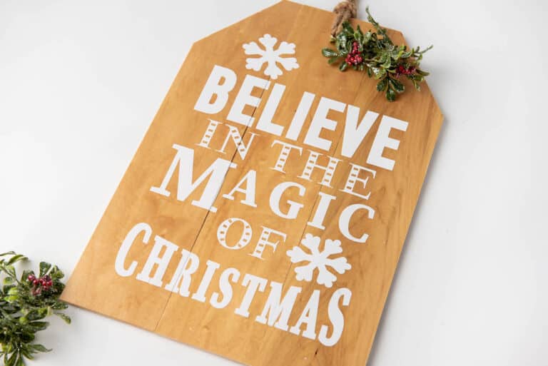 DIY Large Wood Christmas Gift Tag Sign - Single Girl's DIY