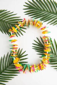DIY Paper Hawaiian Necklace Lei - Single Girl's DIY