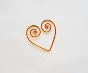 DIY Wire Heart Bookmark: 5 Easy Steps - Single Girl's DIY