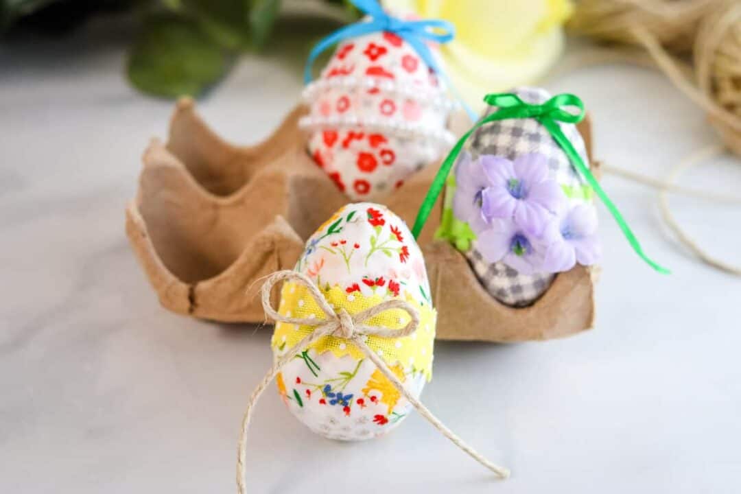 How to Decoupage Easter Eggs - Single Girl's DIY
