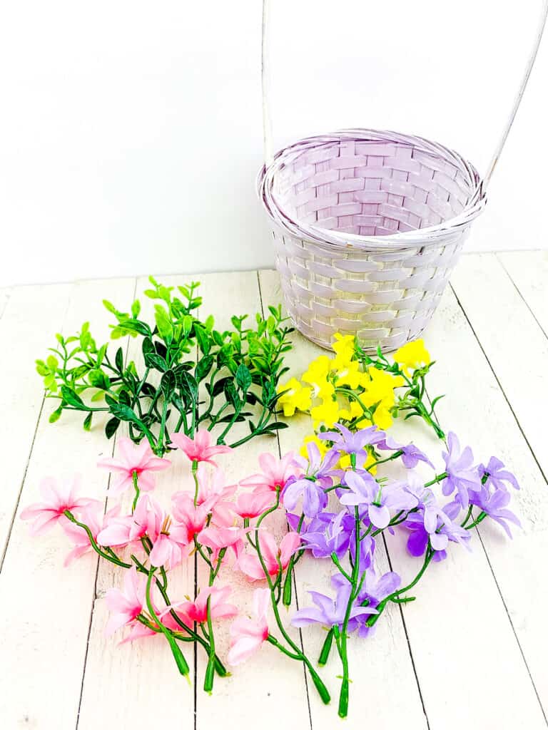 Easy DIY Easter Flower Basket: 2 Ways (Dollar Store Craft) - Single ...