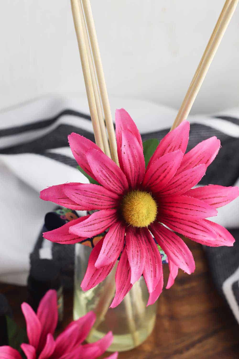 Easy DIY Reed Diffuser - Single Girl's DIY