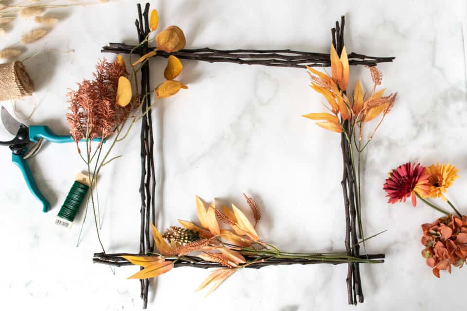 DIY Square Wreath for Front Door in Autumn - Single Girl's DIY