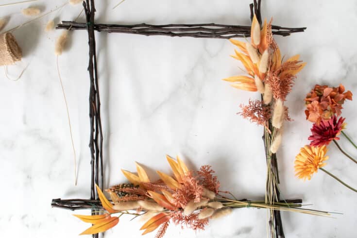 DIY Square Wreath for Front Door in Autumn - Single Girl's DIY