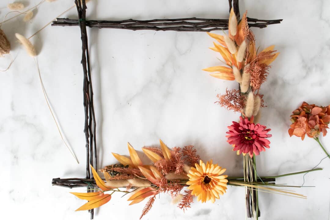 DIY Square Wreath for Front Door in Autumn - Single Girl's DIY
