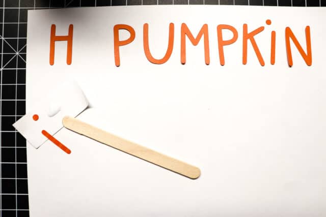 DIY Hi Pumpkin Sign for Fall - Single Girl's DIY