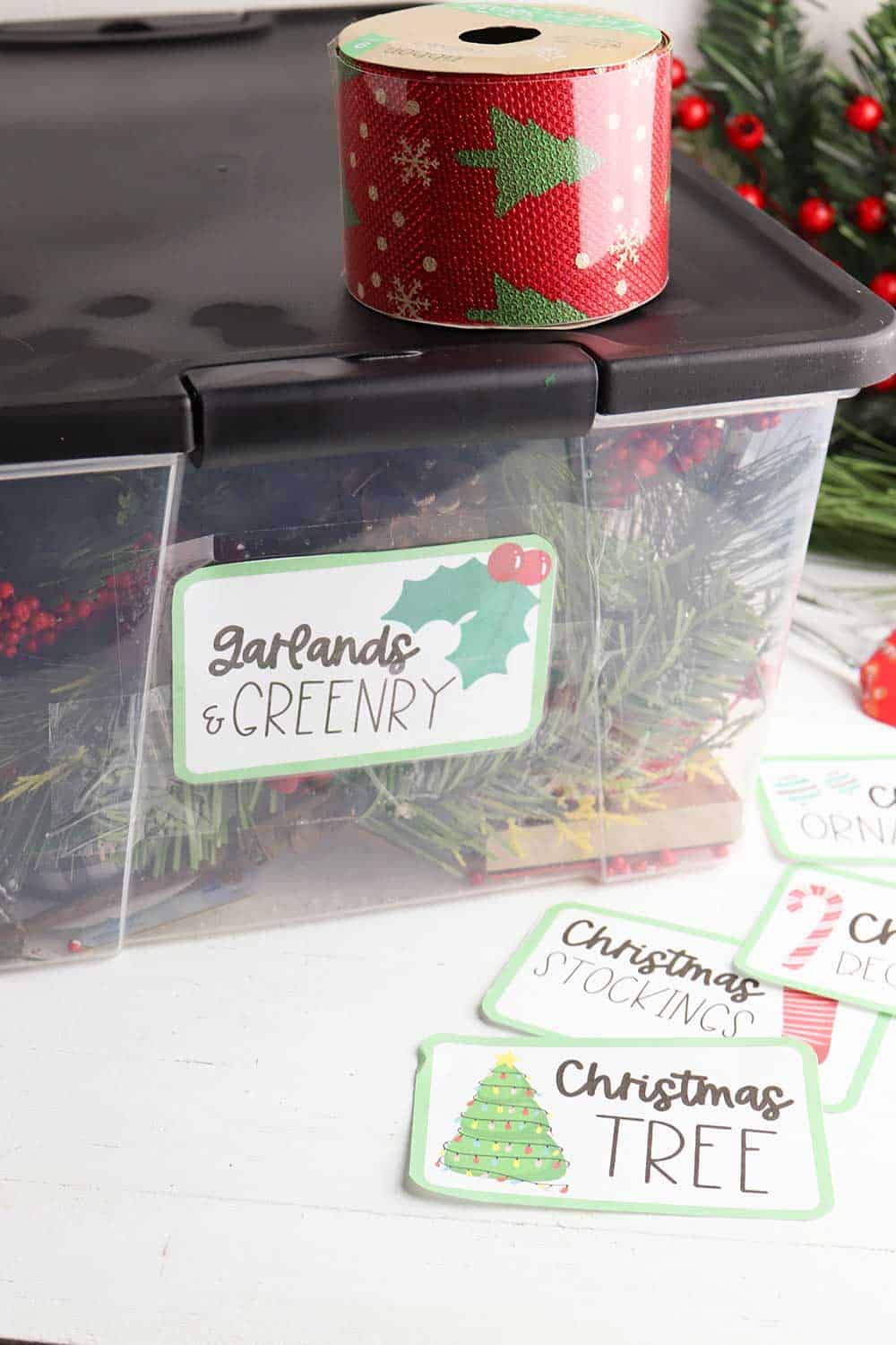 Free Printable Christmas Decoration Organizing Labels - Single Girl's DIY