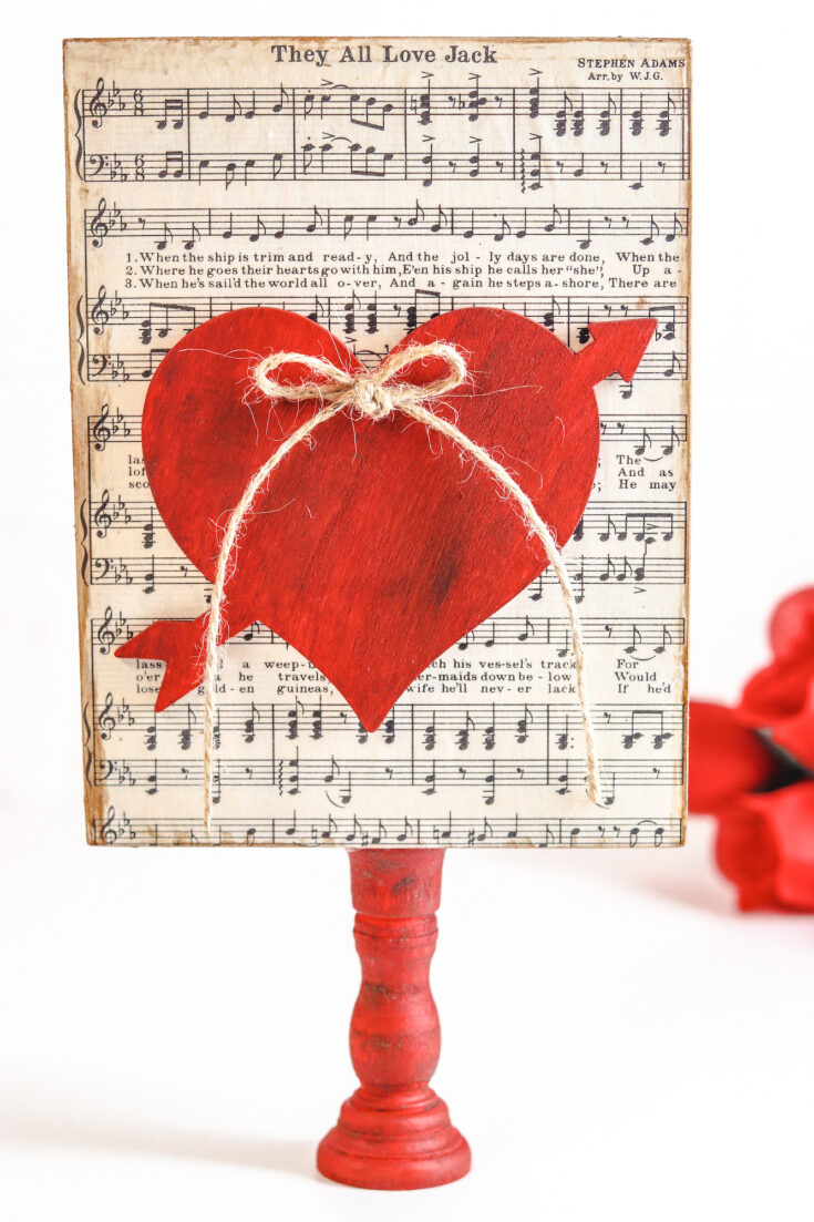 DIY Love Song Valentine Display - Single Girl's DIY