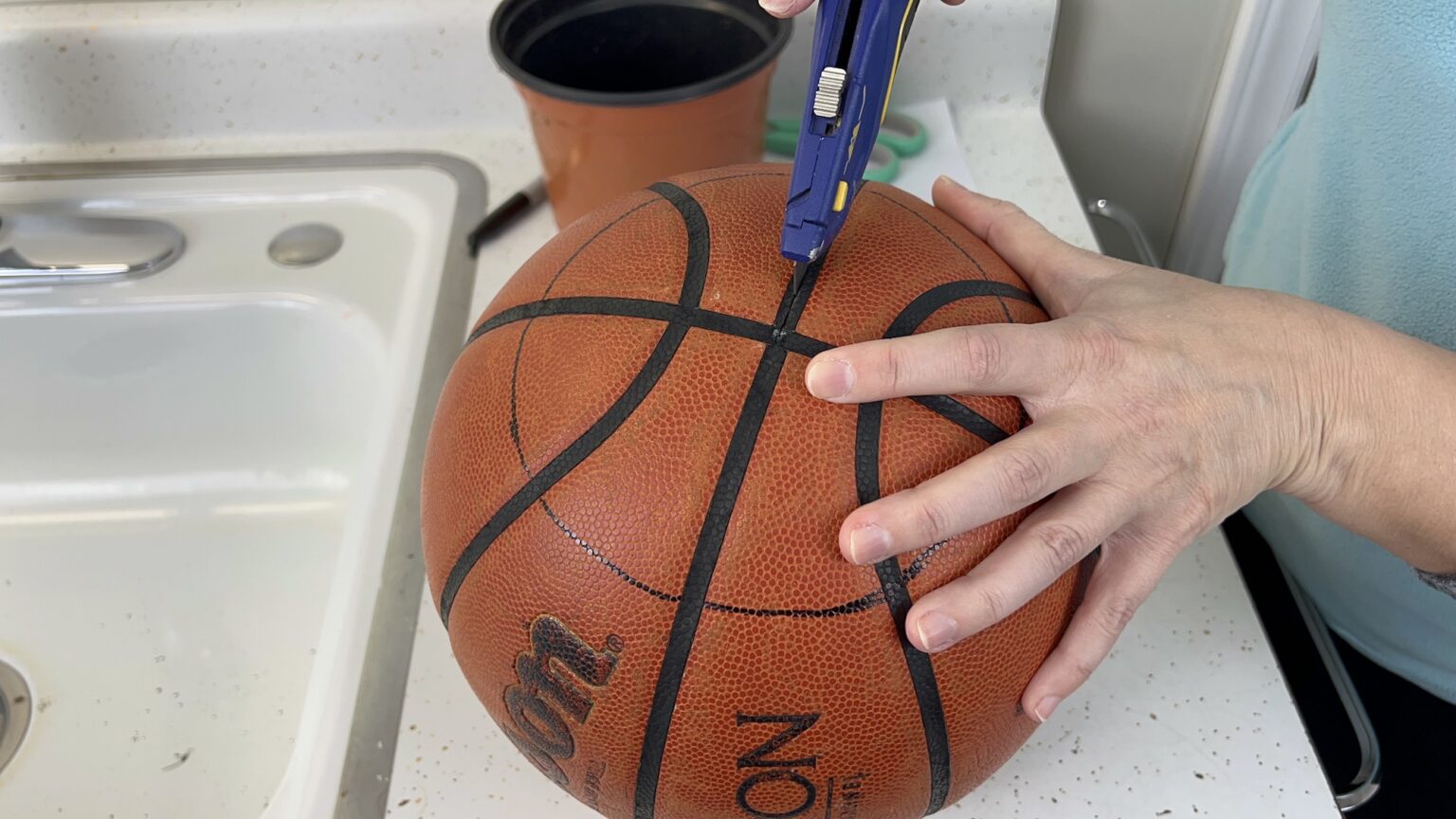 DIY Basketball Planter - Single Girl's DIY