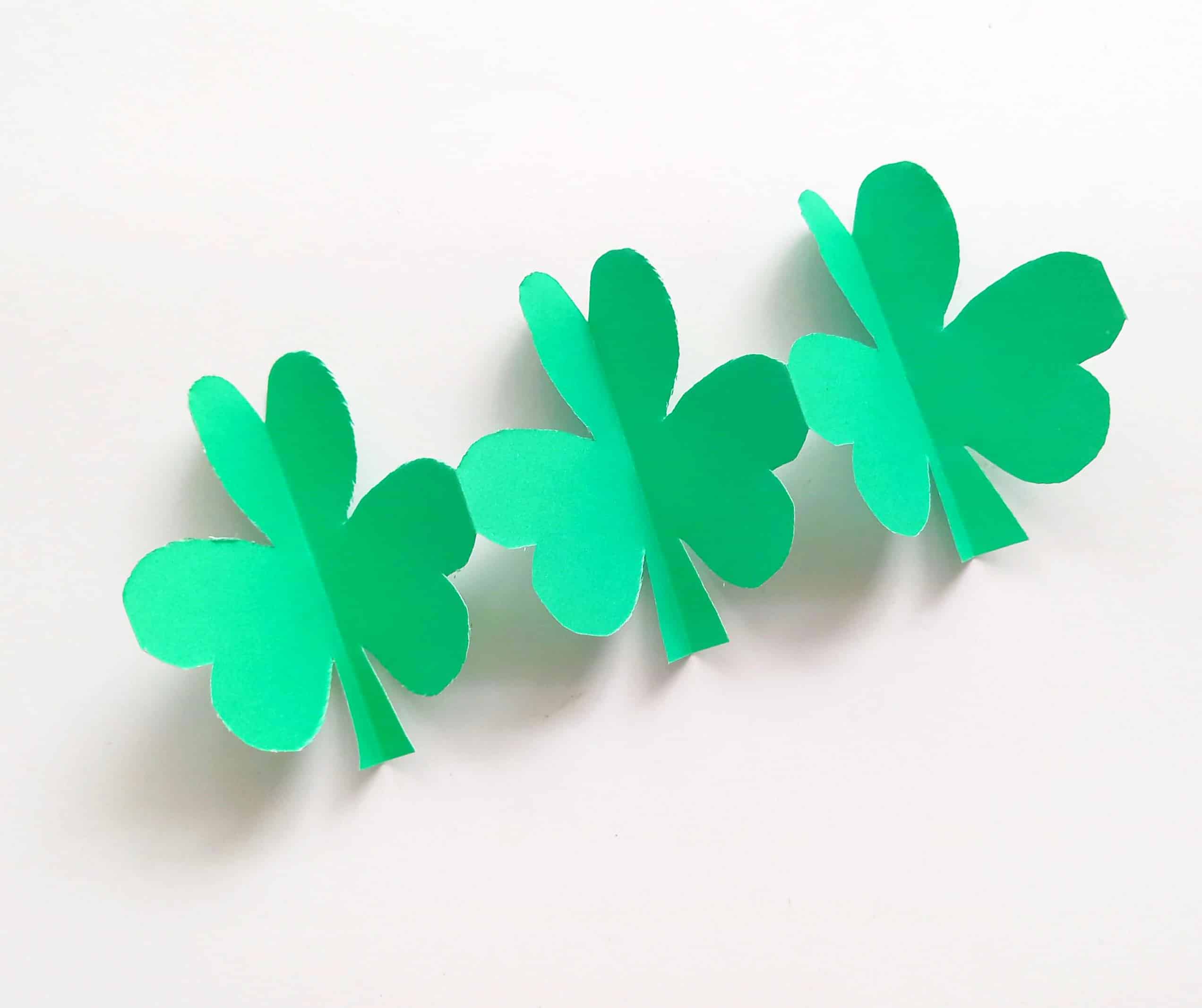 Homemade St. Patricks Day Card with Pop-Up Shamrocks (Free Template ...