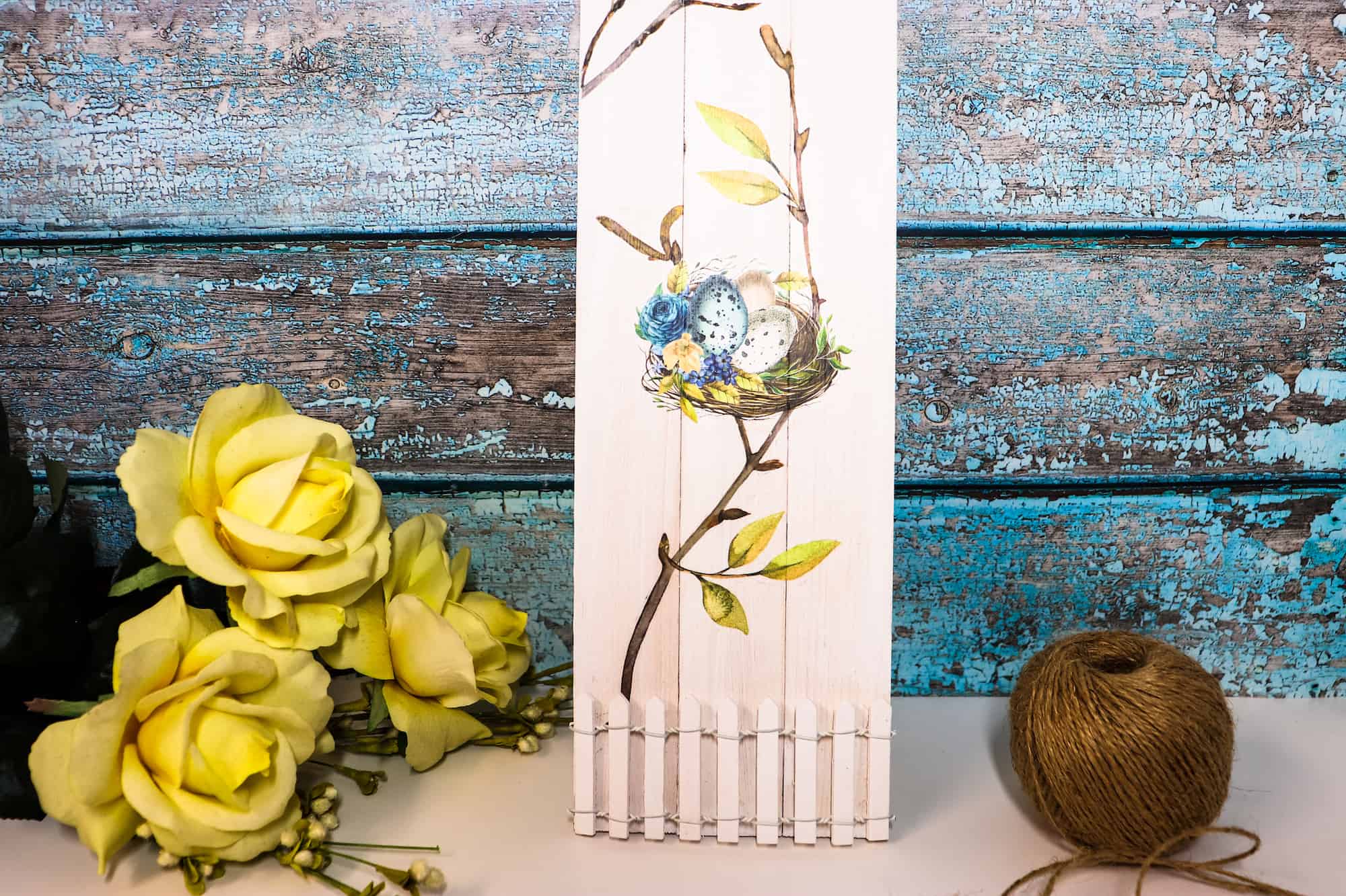 Spring Picket Fence Sign (Using Paint Sticks) - Single Girl's DIY