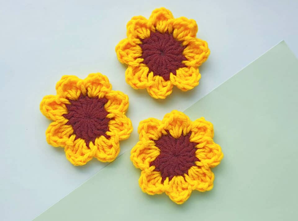 Easy Sunflower Crochet Pattern - Single Girl's DIY