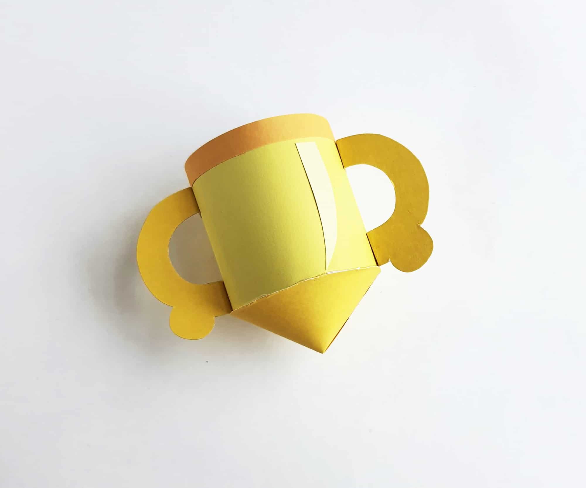 DIY Trophy Using a Toilet Paper Roll - Single Girl's DIY
