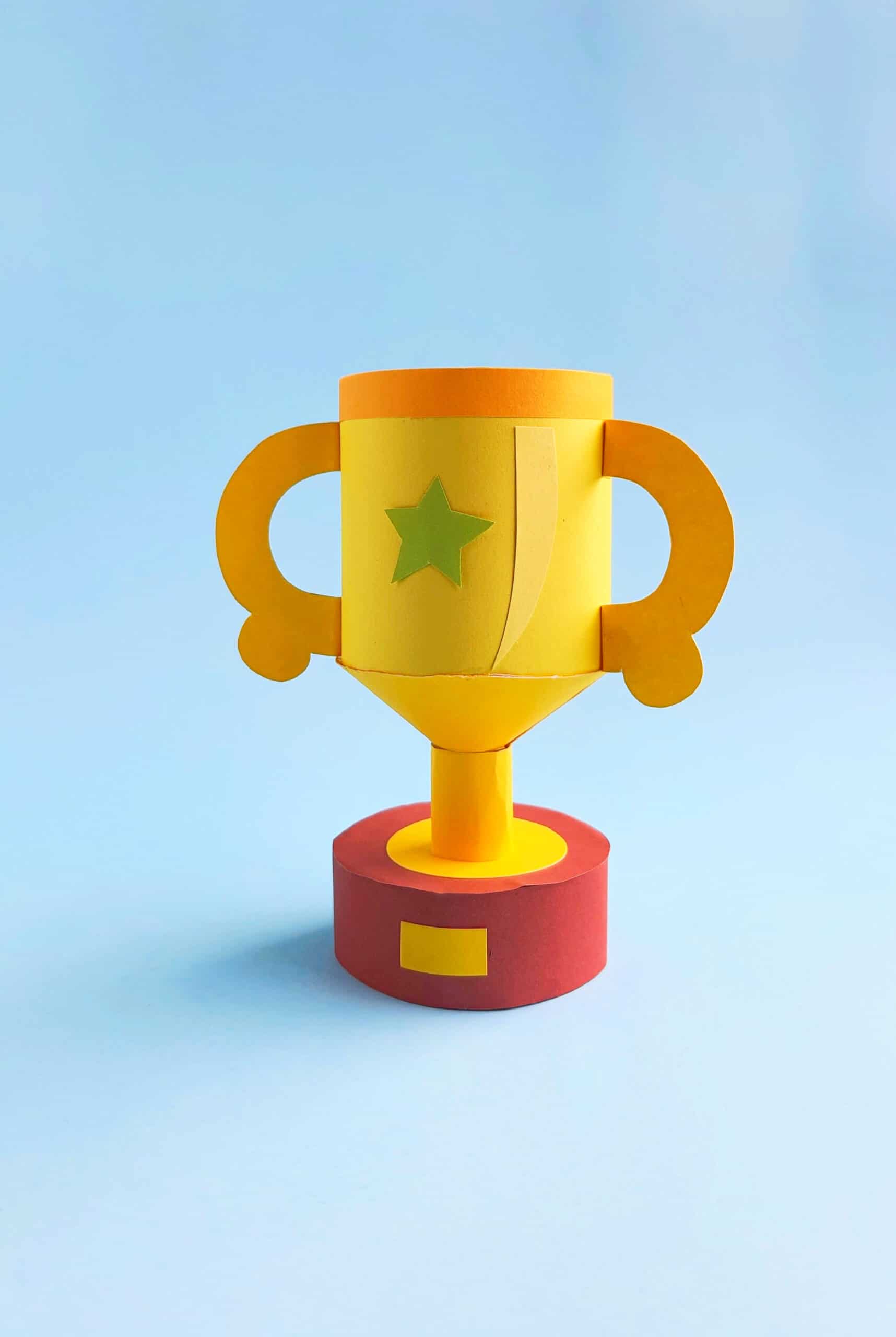 DIY Trophy Using a Toilet Paper Roll - Single Girl's DIY