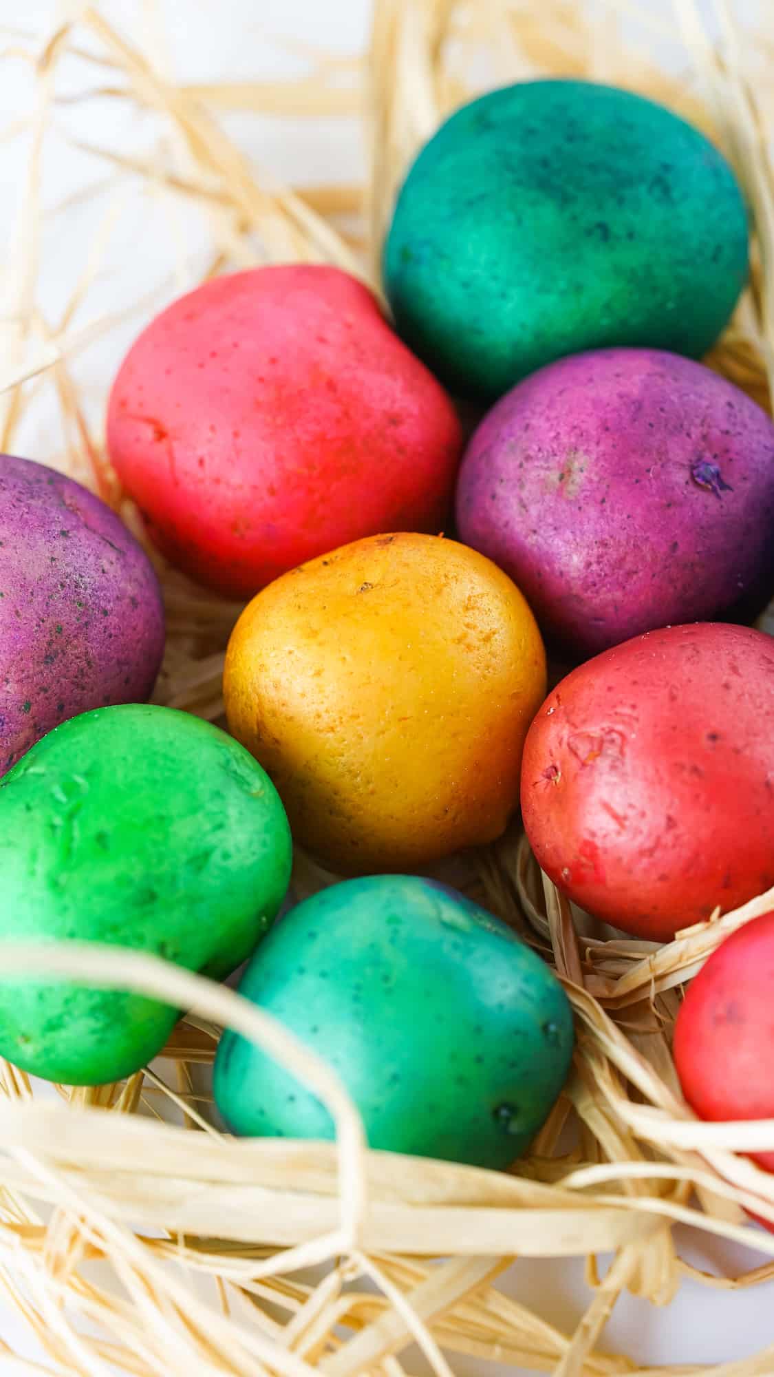 How to Color Potatoes for Easter (Instead of Eggs) - Single Girl's DIY