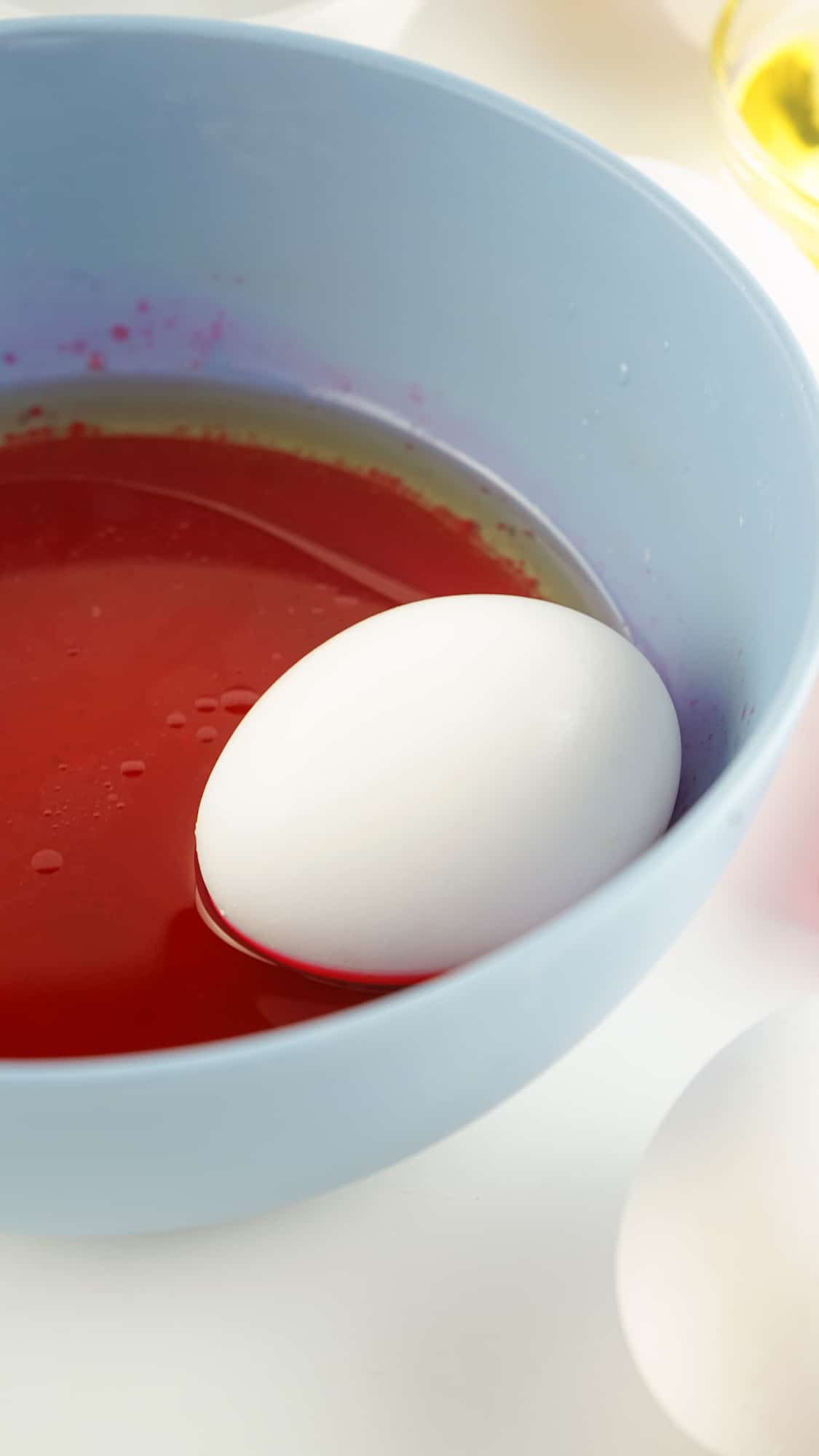 Marbled Easter Eggs: How to Use Cooking Oil for Marbling - Single Girl ...