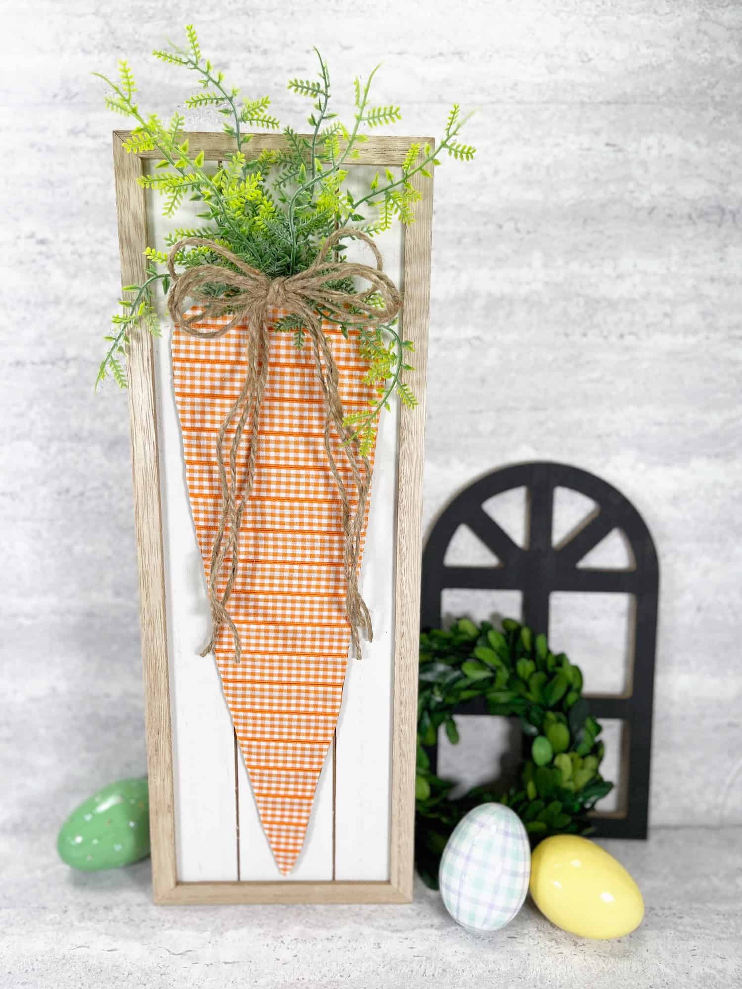 Farmhouse Easter Carrot Sign with Free Pattern - Single Girl's DIY