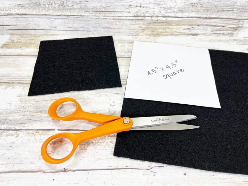 DIY Clay Pot Graduation Cap (Dollar Tree Craft) - Single Girl's DIY