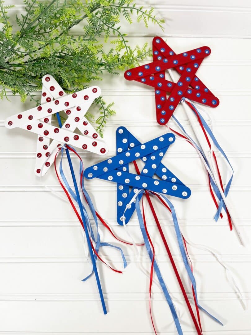 DIY Star Wand (Patriotic Craft for 4th of July, Memorial Day, Veterans ...