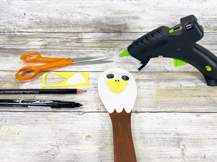 Wooden Spoon Bald Eagle Craft (Dollar Store DIY) - Single Girl's DIY
