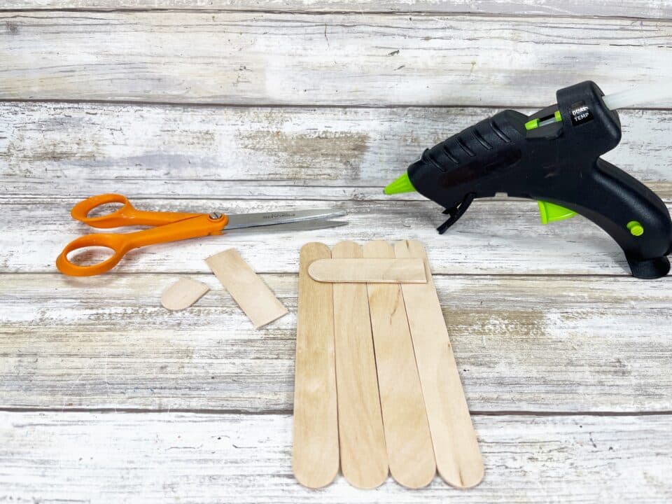 Bald Eagle Handprint Craft (with Popsicle Sticks) - Single Girl's DIY