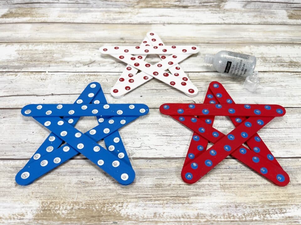 DIY Star Wand (Patriotic Craft for 4th of July, Memorial Day, Veterans ...