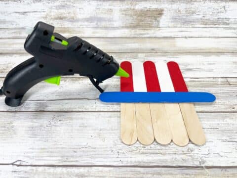 Popsicle Stick Uncle Sam Handprint Craft - Single Girl's DIY