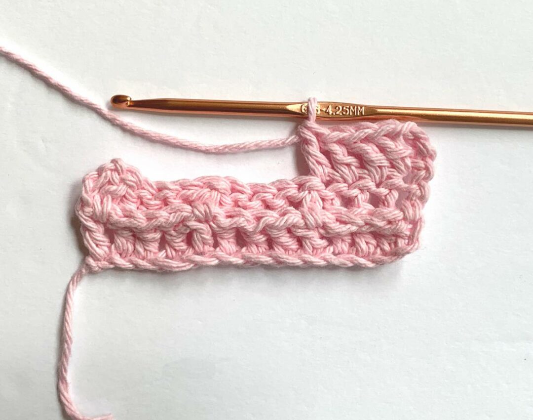 How to Make a Waffle Stitch in Crochet (Step by Step Guide) - Single ...