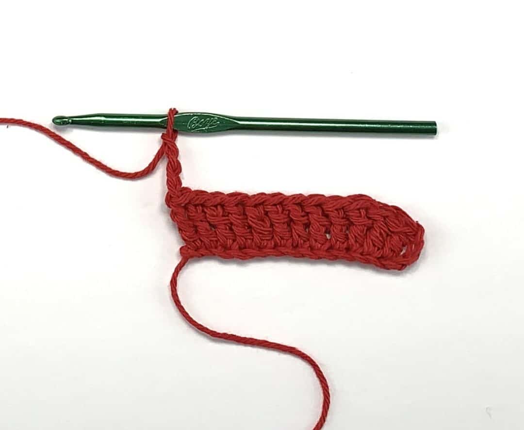 How to Triple Crochet for Beginners (Treble Crochet) - Single Girl's DIY