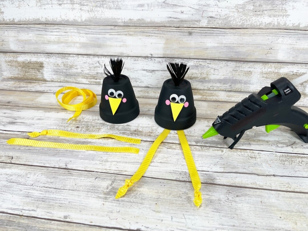 DIY Clay Pot Crows (Dollar Tree DIY) - Single Girl's DIY