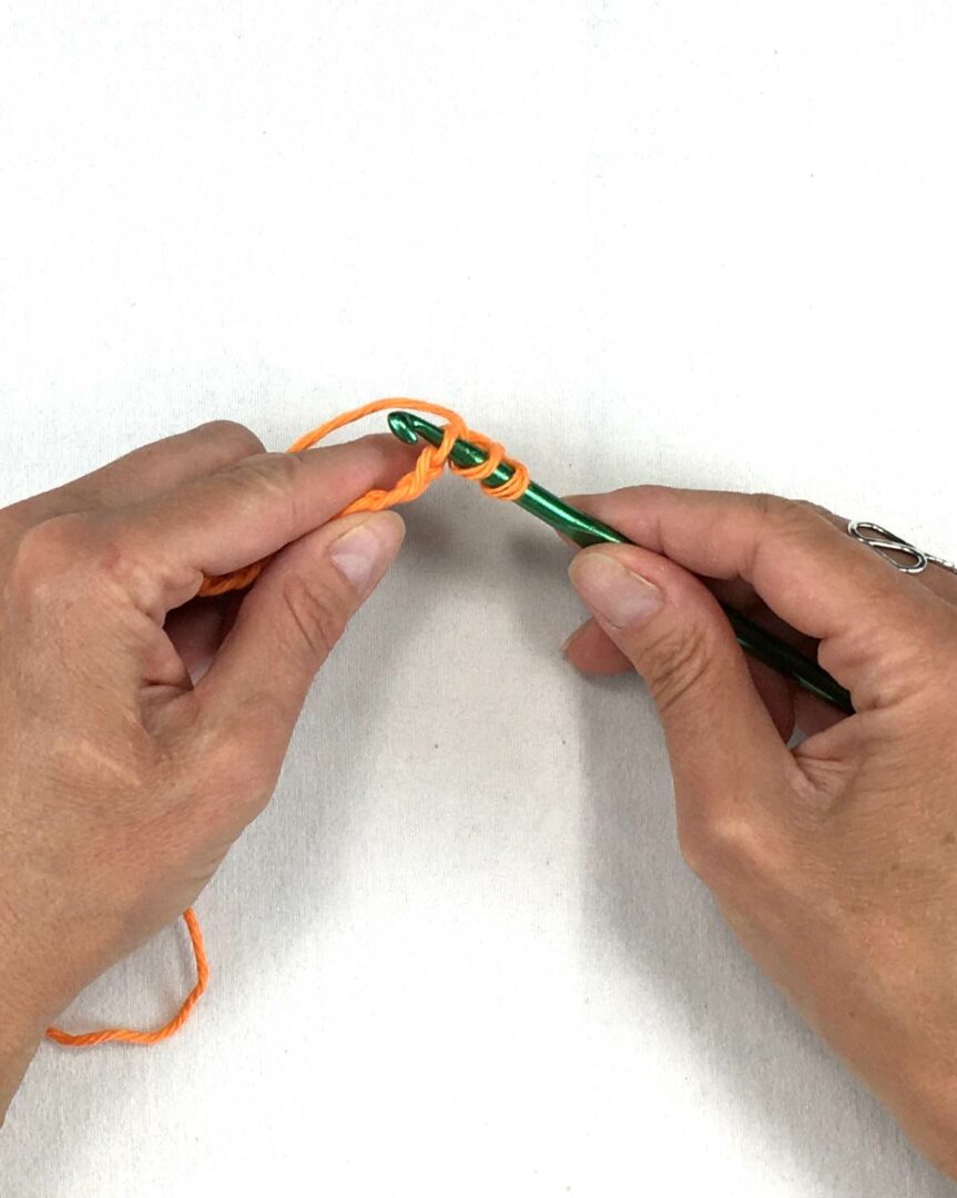 How to do a Half Double Crochet Stitch (hdc) - Single Girl's DIY