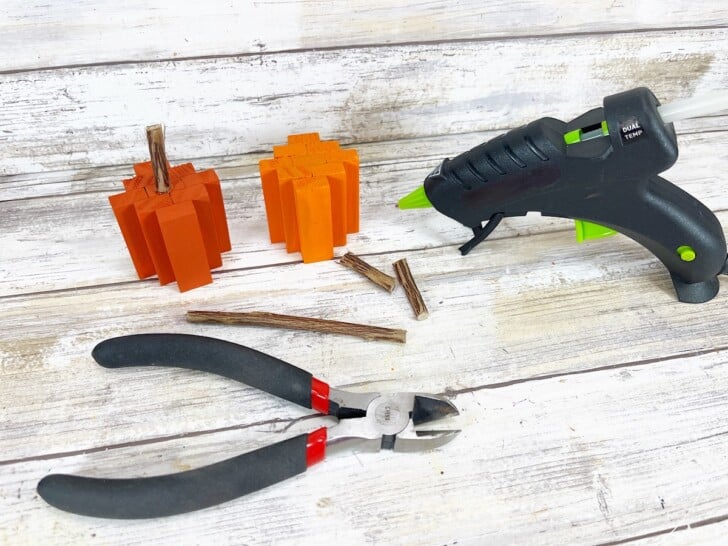 Jenga Block Pumpkin (Dollar Store DIY) - Single Girl's DIY