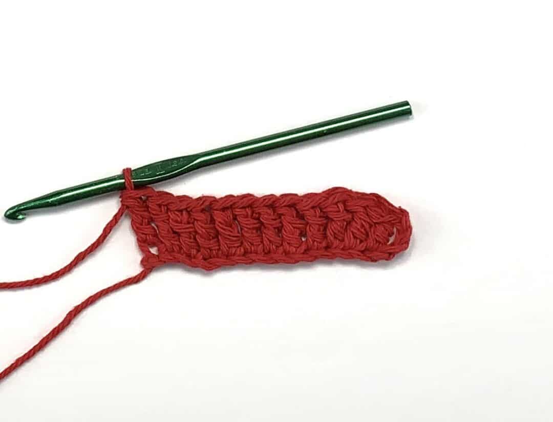 How to Triple Crochet for Beginners (Treble Crochet) - Single Girl's DIY