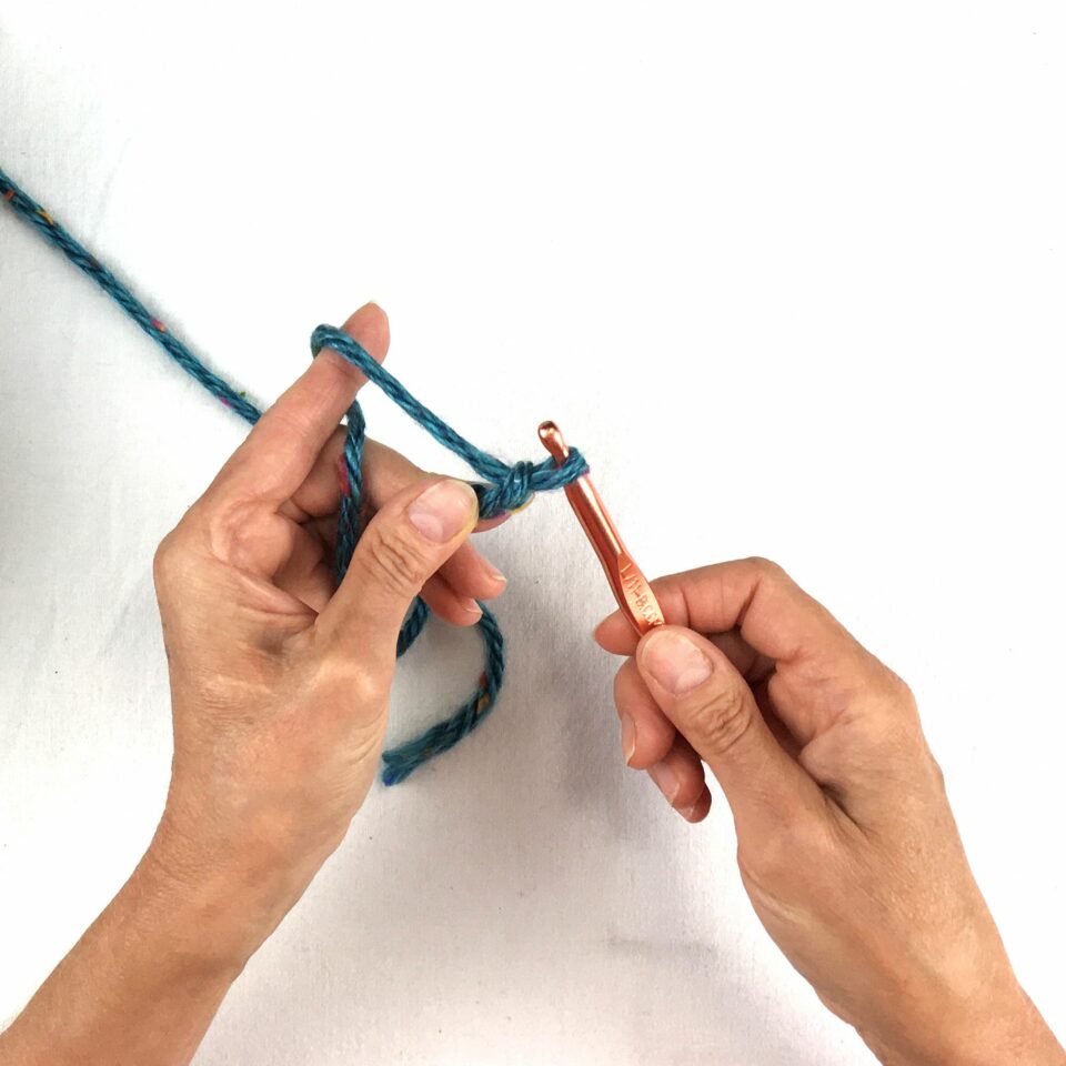 How to Chain in Crochet (ch) for Beginners - Single Girl's DIY