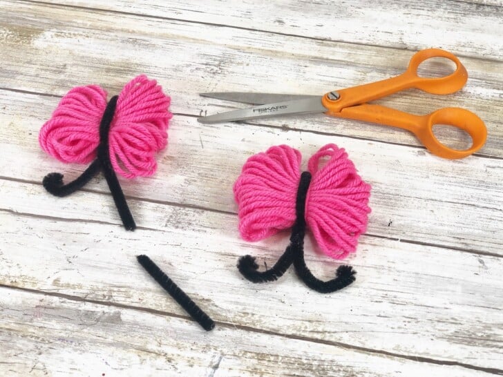 Cute DIY Yarn Butterfly (Use for Magnets, Hair Clips or Pins) - Single ...