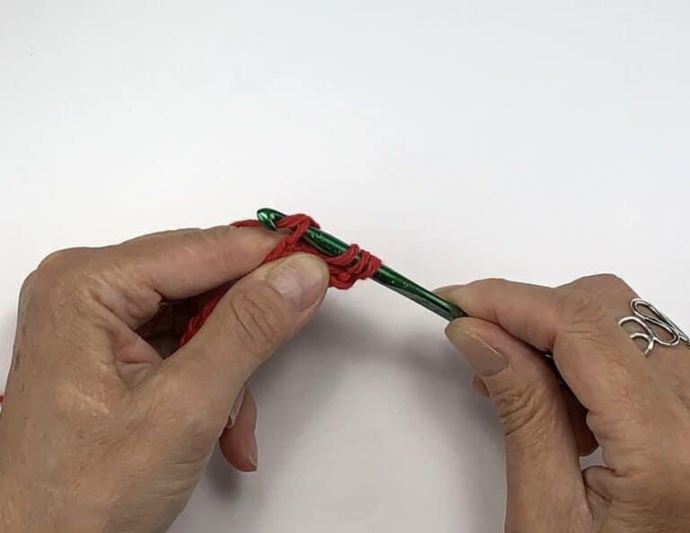 How to Triple Crochet for Beginners (Treble Crochet) - Single Girl's DIY