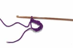 How to Make a Magic Circle in Crochet (Step by Step Guide) - Single ...
