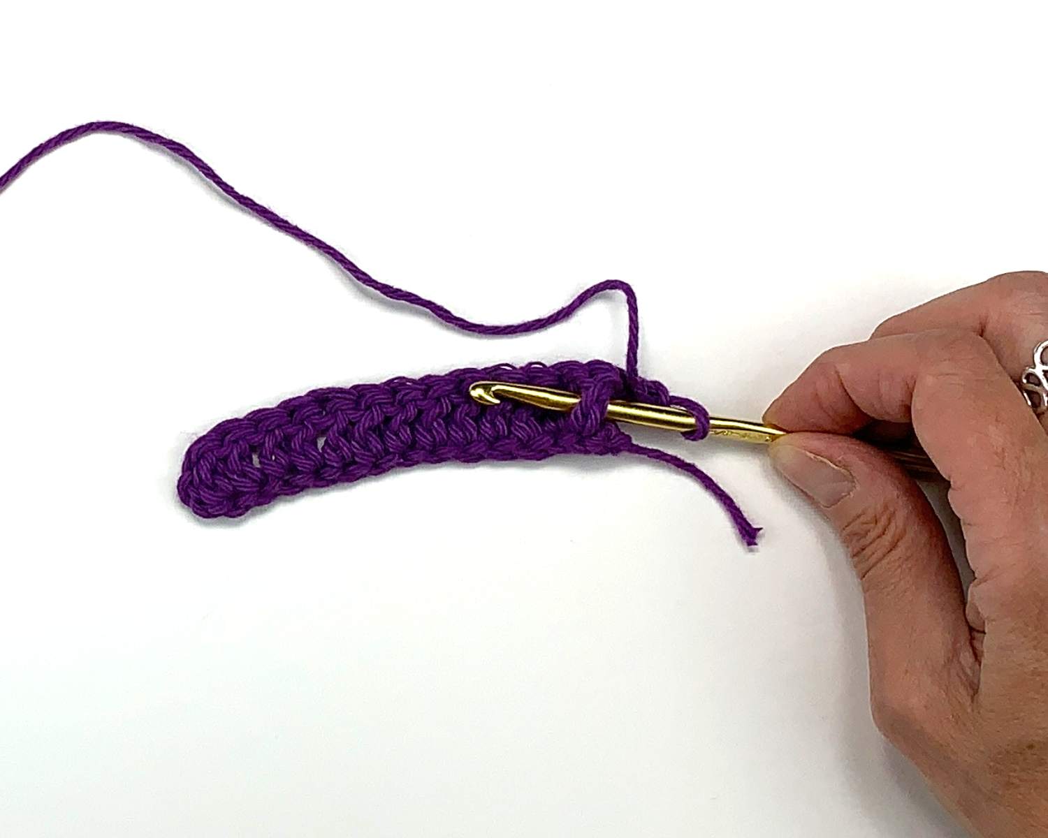 How To Make A Front Post Double Crochet Stitch (fpdc) - Single Girl's DIY