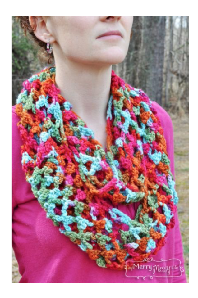 20 Free Infinity Scarf Crochet Patterns (and Cowls) - Single Girl's DIY