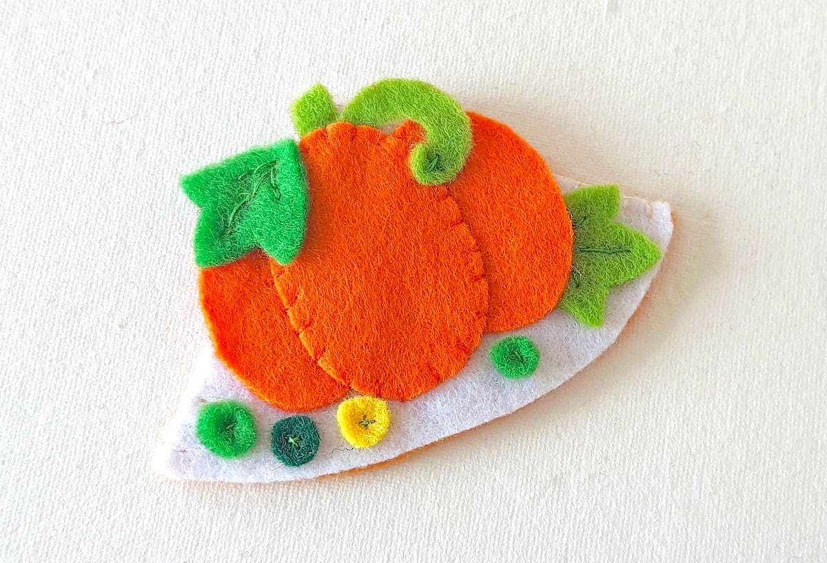 Cute Fall Bookmark Corner (Free Pattern) - Single Girl's DIY