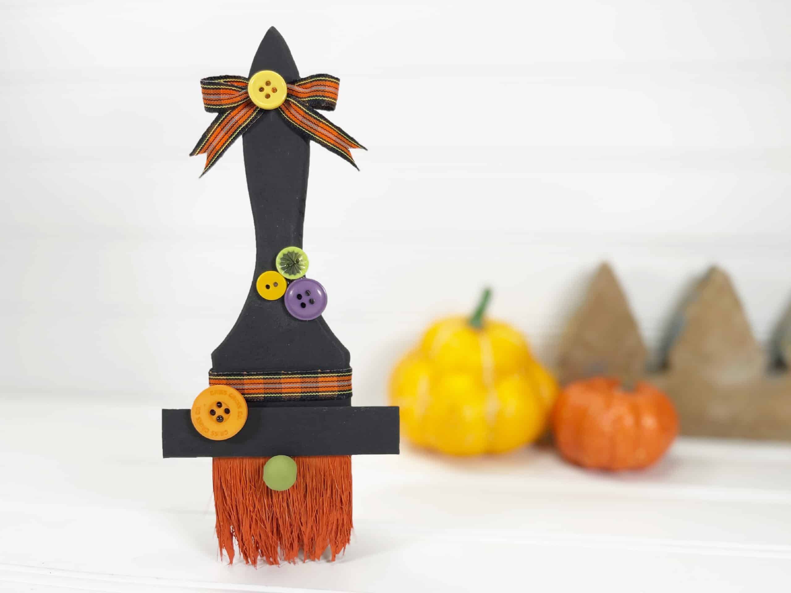 Witch Paintbrush Gnome - Single Girl's DIY