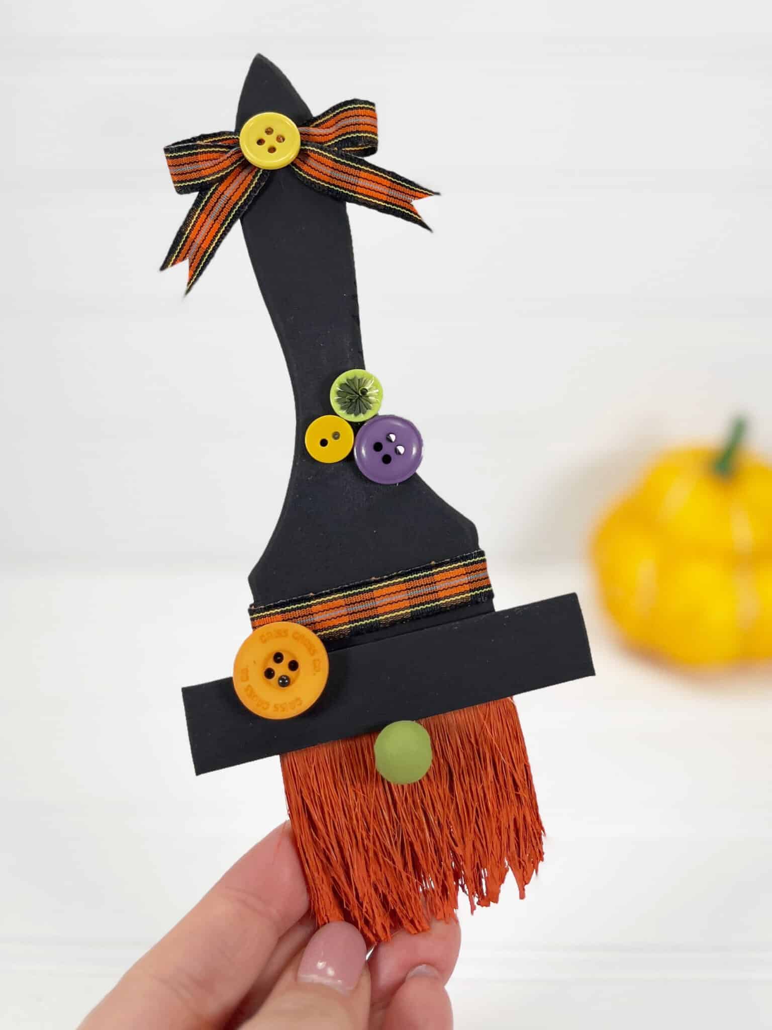 Witch Paintbrush Gnome - Single Girl's DIY