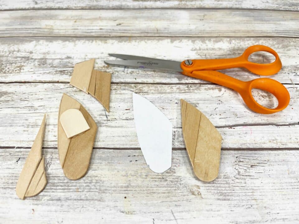 DIY Cutting Board Elf - Single Girl's DIY